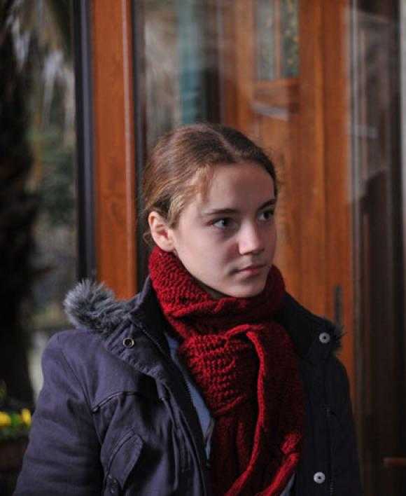 Eslem Akar Fotoğrafları - Diziler.com