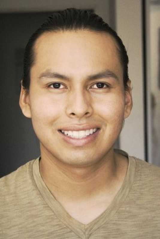 Jeremiah Bitsui Fotoğrafları - Diziler.com