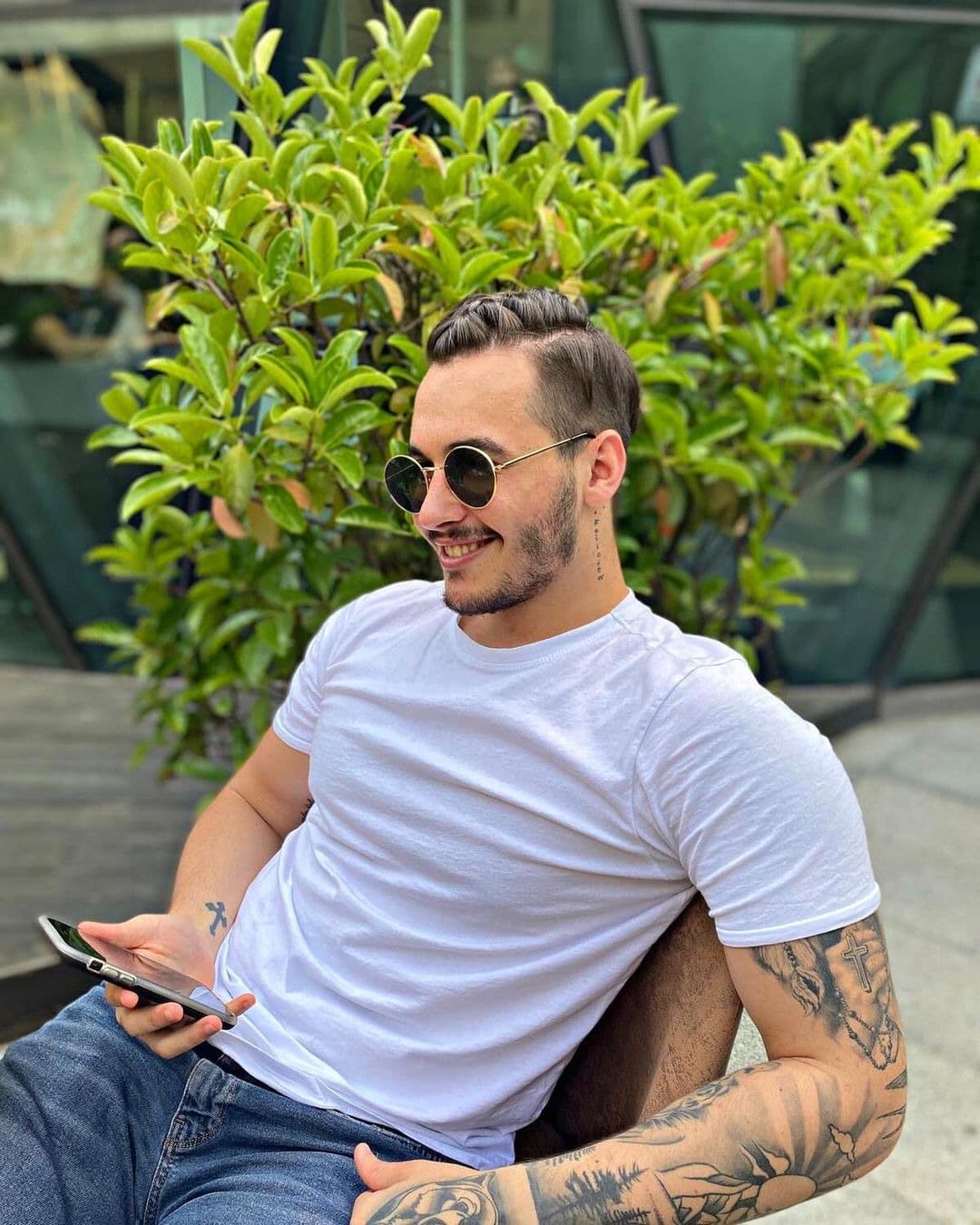 Kısmetse Olur'un yeni yarışmacısı Emir Luca Koçhisarlı'nın fotoğrafları ...