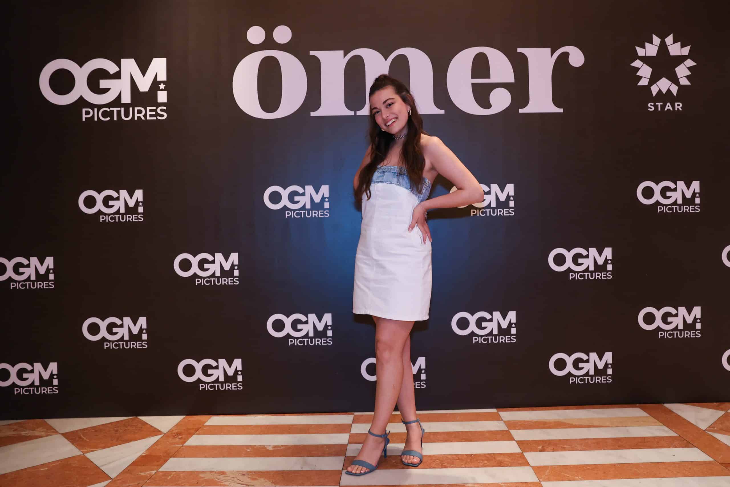 Ömer dizisinin sezon finali yemeğinden fotoğraflar! - Diziler.com