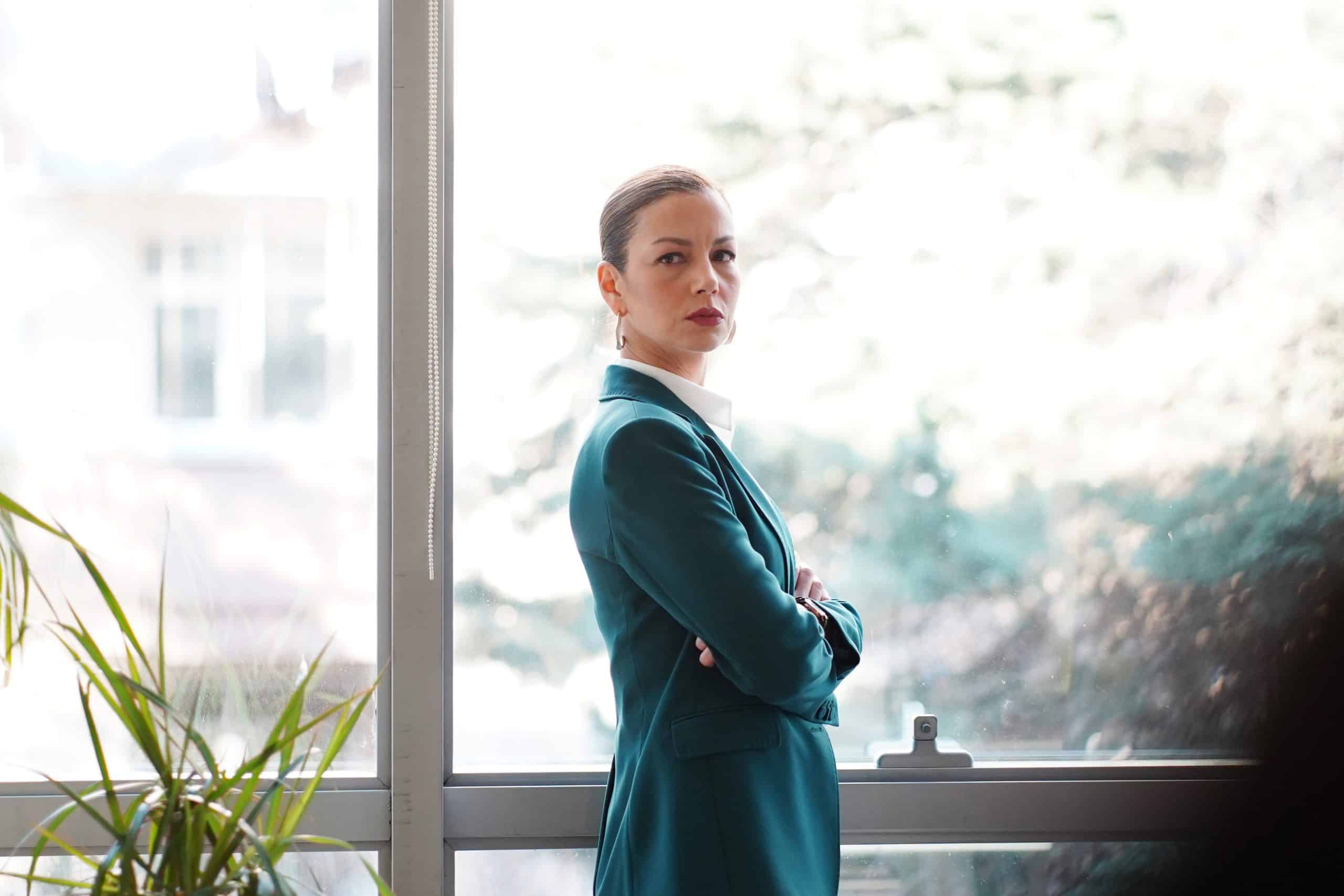 Defne Kayalar, "Yargı" dağıtacak! - Diziler.com