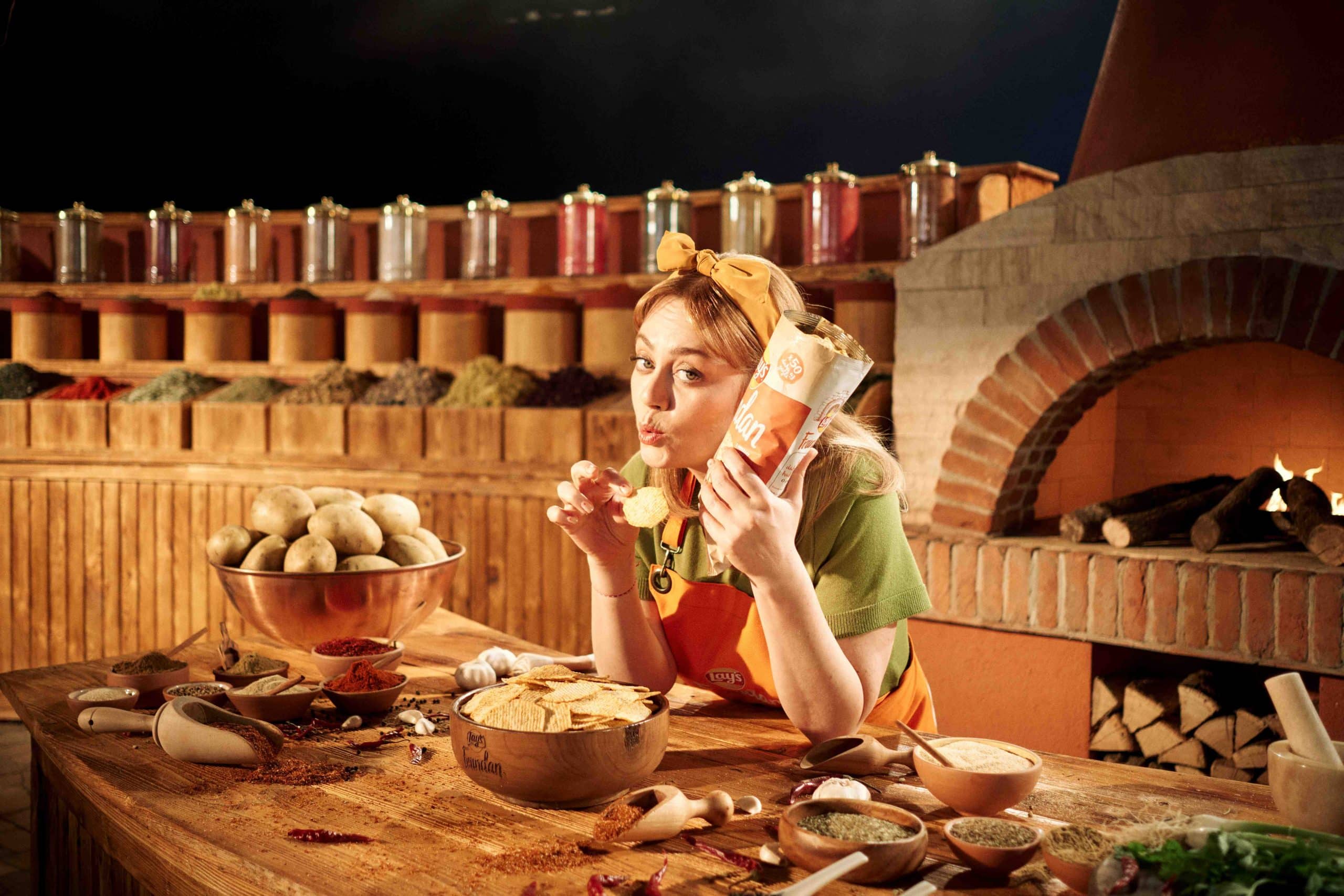 Demet Evgar'ın yeni reklam filmi yayında! - Diziler.com