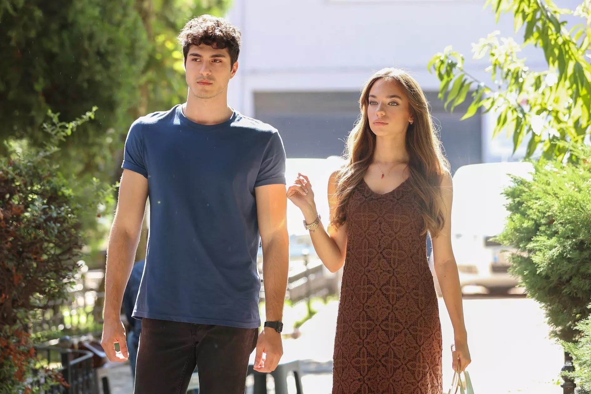 Kendi Düşen Ağlamaz 14. Bölümde gerilimli anlar yaşandı! Alize ve Serkan boşanıyor mu? - Diziler.com