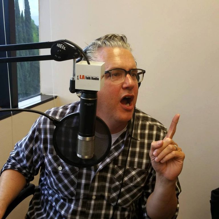 Komedi yazarı Marsh McCall hayatını kaybetti! - Diziler.com