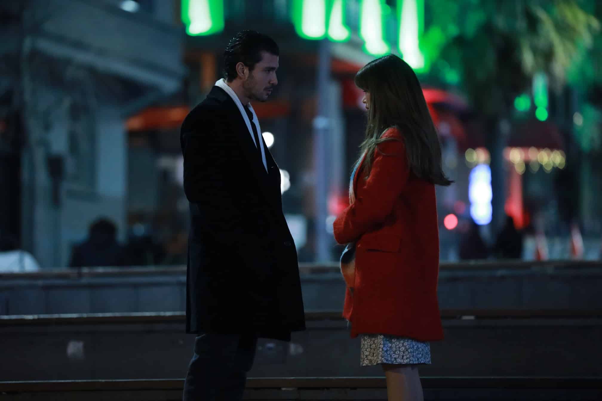 Kopuk 2. Bölüme Ferhan ve Müjde'nin tutkulu yakınlaşması damgasını ...