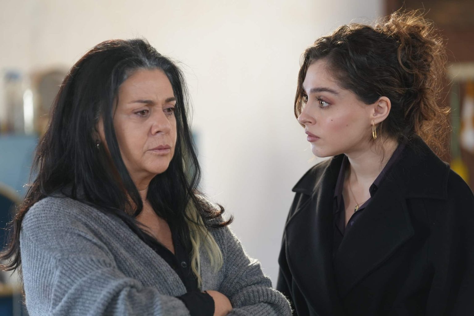 Leyla: Hayat... Aşk... Adalet... 13. Bölümde Rasim, Leyla ile Nur'a ...