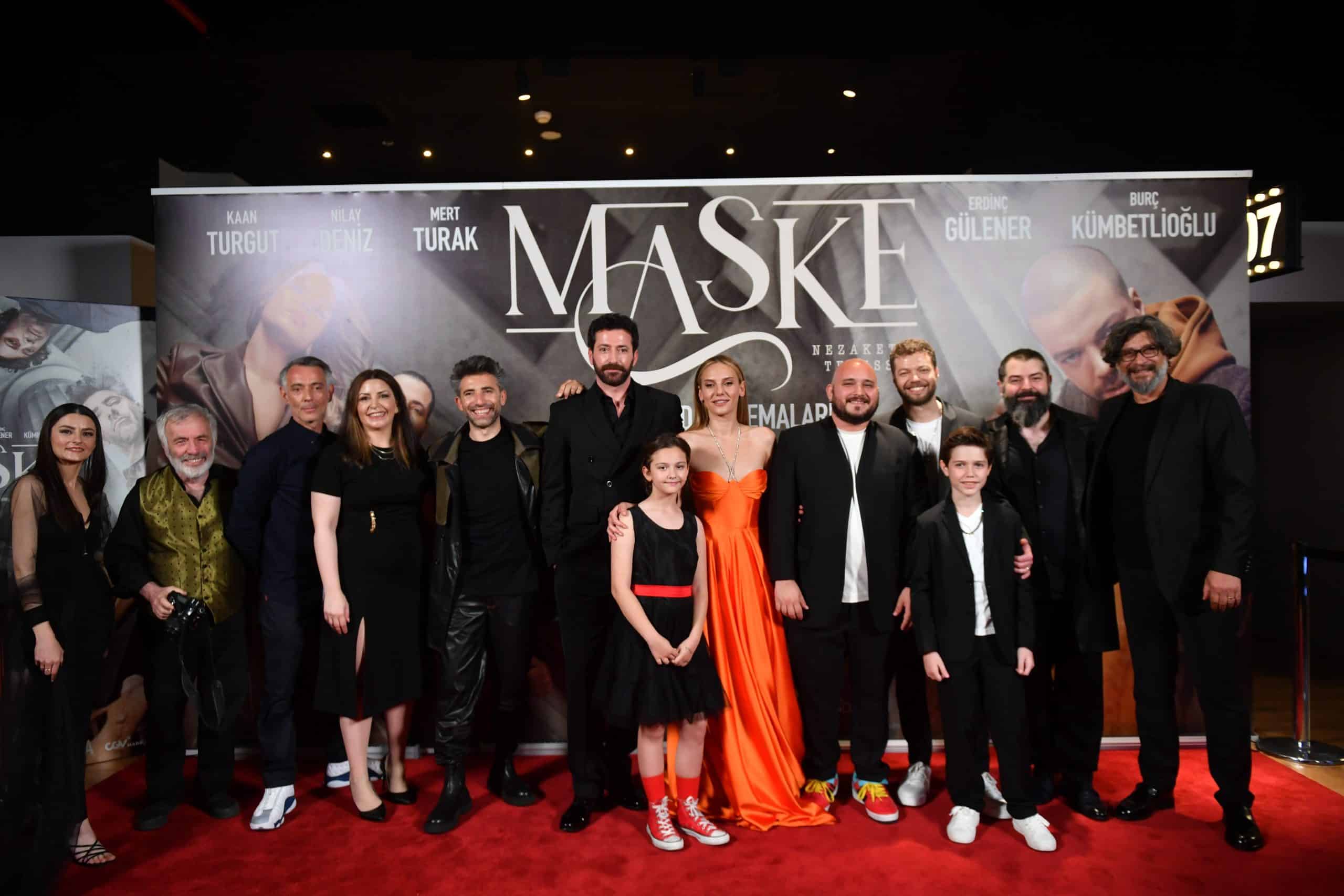 "Maske" filminin galasında keyifli anlar yaşandı! - Diziler.com
