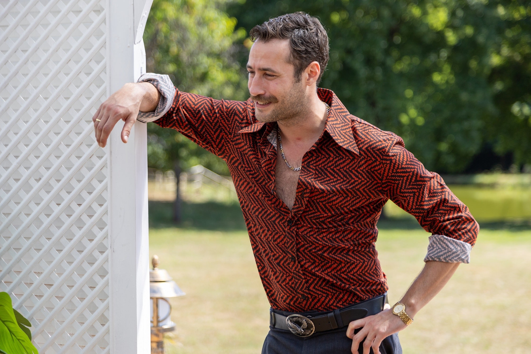 Ozan Dolunay "Dilek Taşı"nda bu kez bambaşka bir karakterle izleyici ...