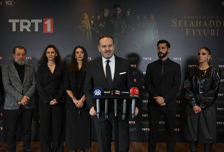 TRT 1’in yeni dizisi “Kudüs Fatihi Selahaddin Eyyubi”ye görkemli gala ...