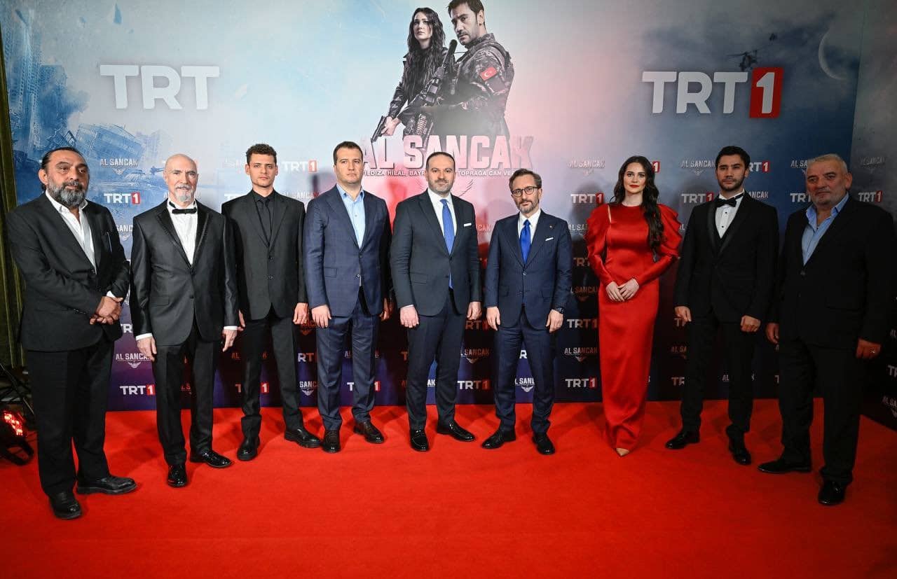 TRT 1’in yeni iddialı dizisi “Al Sancak” dün akşam görücüye çıktı ...