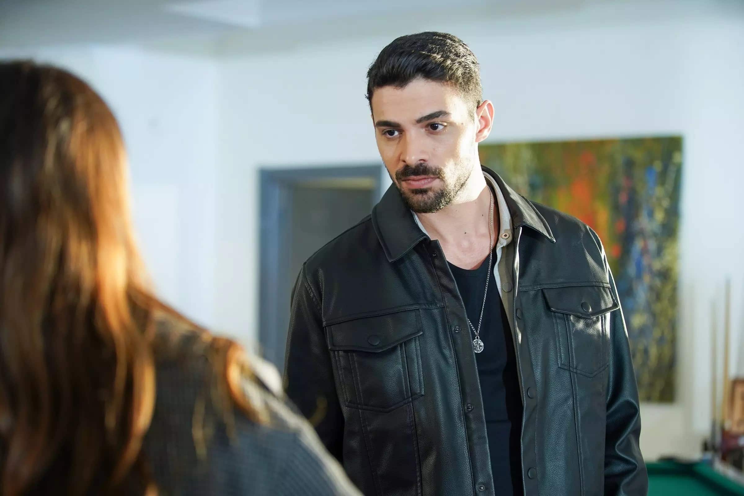 Yabani 8. Bölümde Güven oğluna yardım etti! Alaz ve Rüya ülkeyi terk mi ...