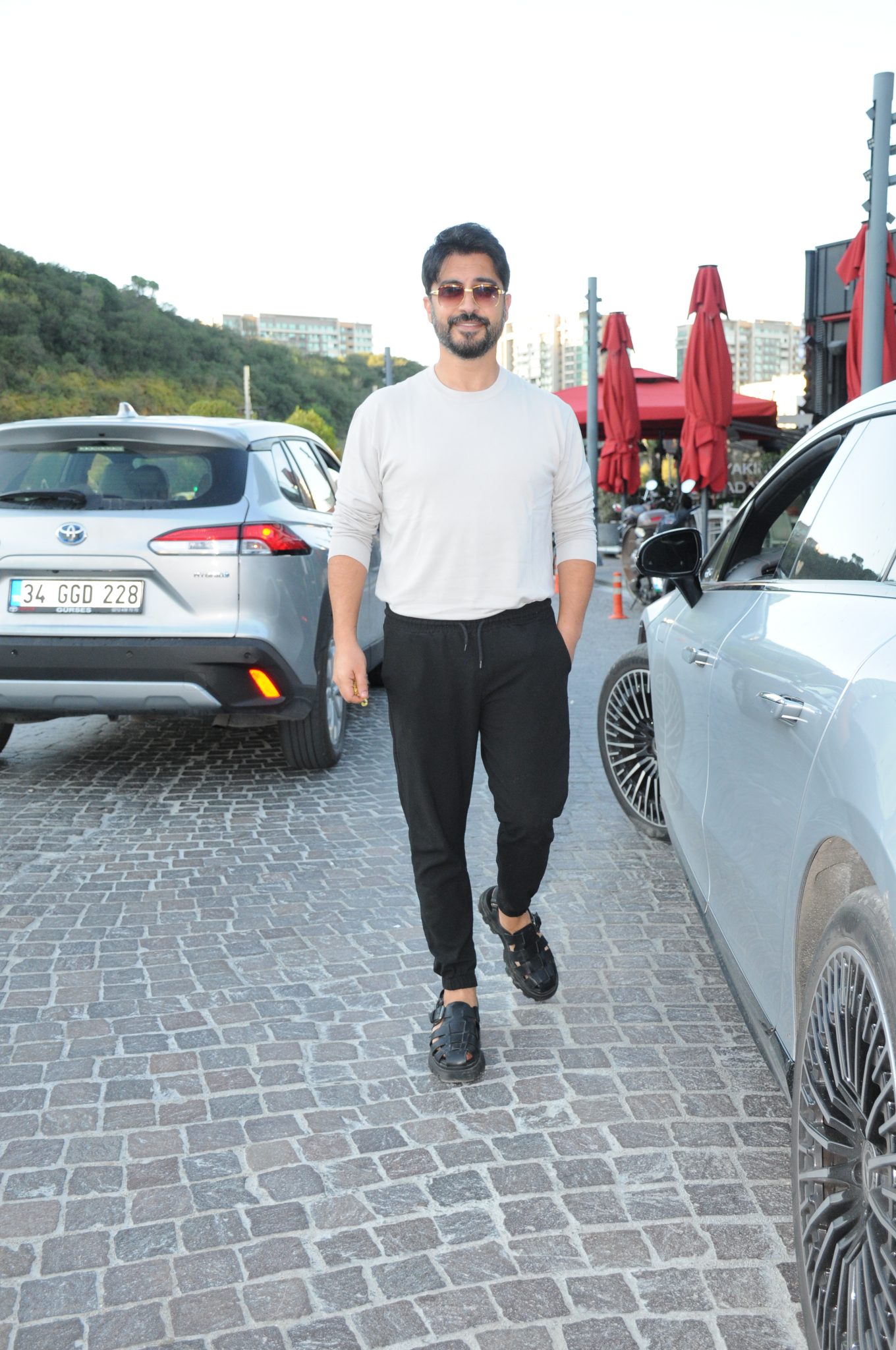 Yusuf Güney: Yeni projeler yolda! - Diziler.com