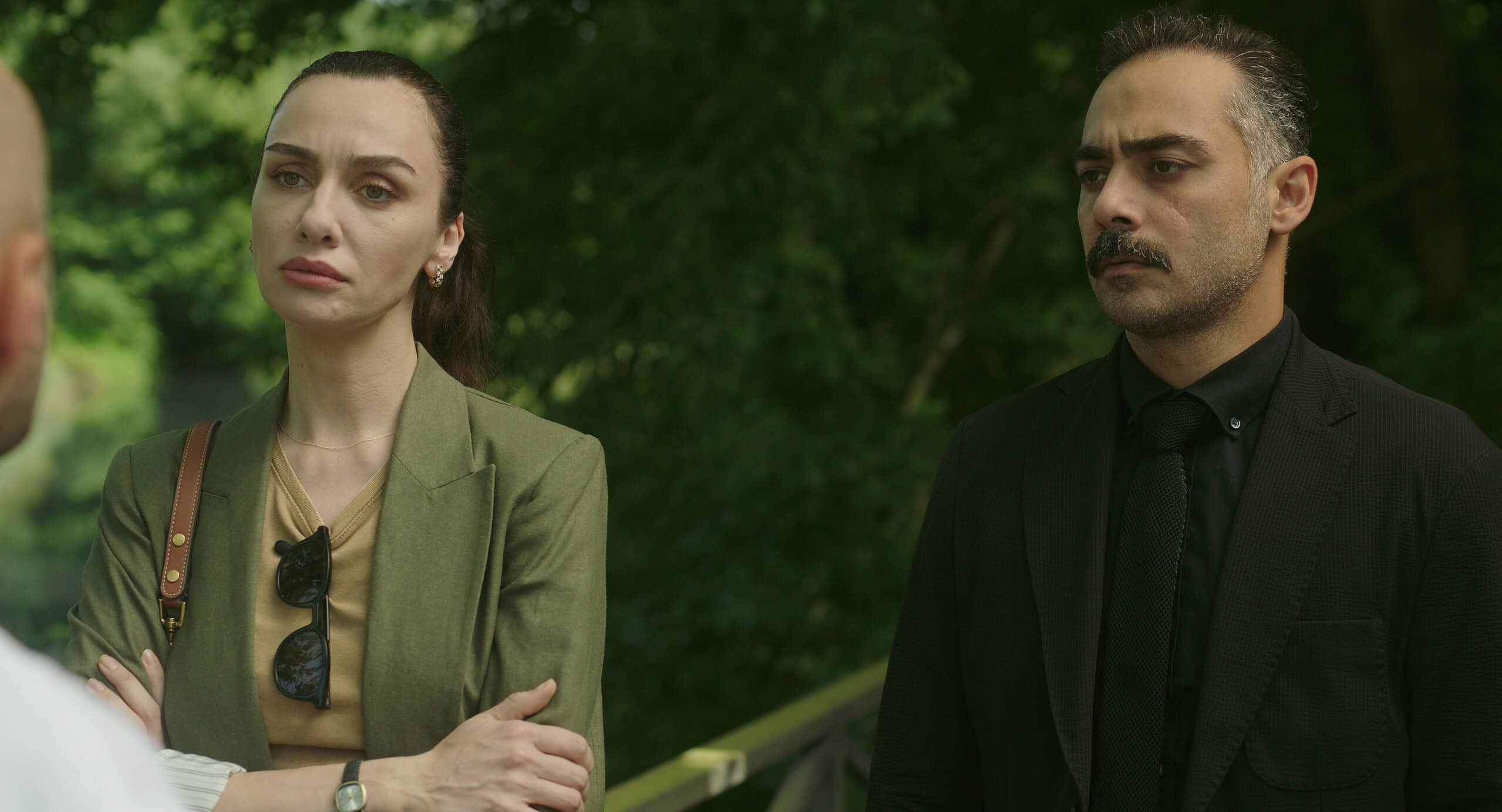 Netflix'in, Birce Akalay ve Olgun Toker’li dizisi Mezarlık'ın 2. sezonu yayında! - Diziler.com