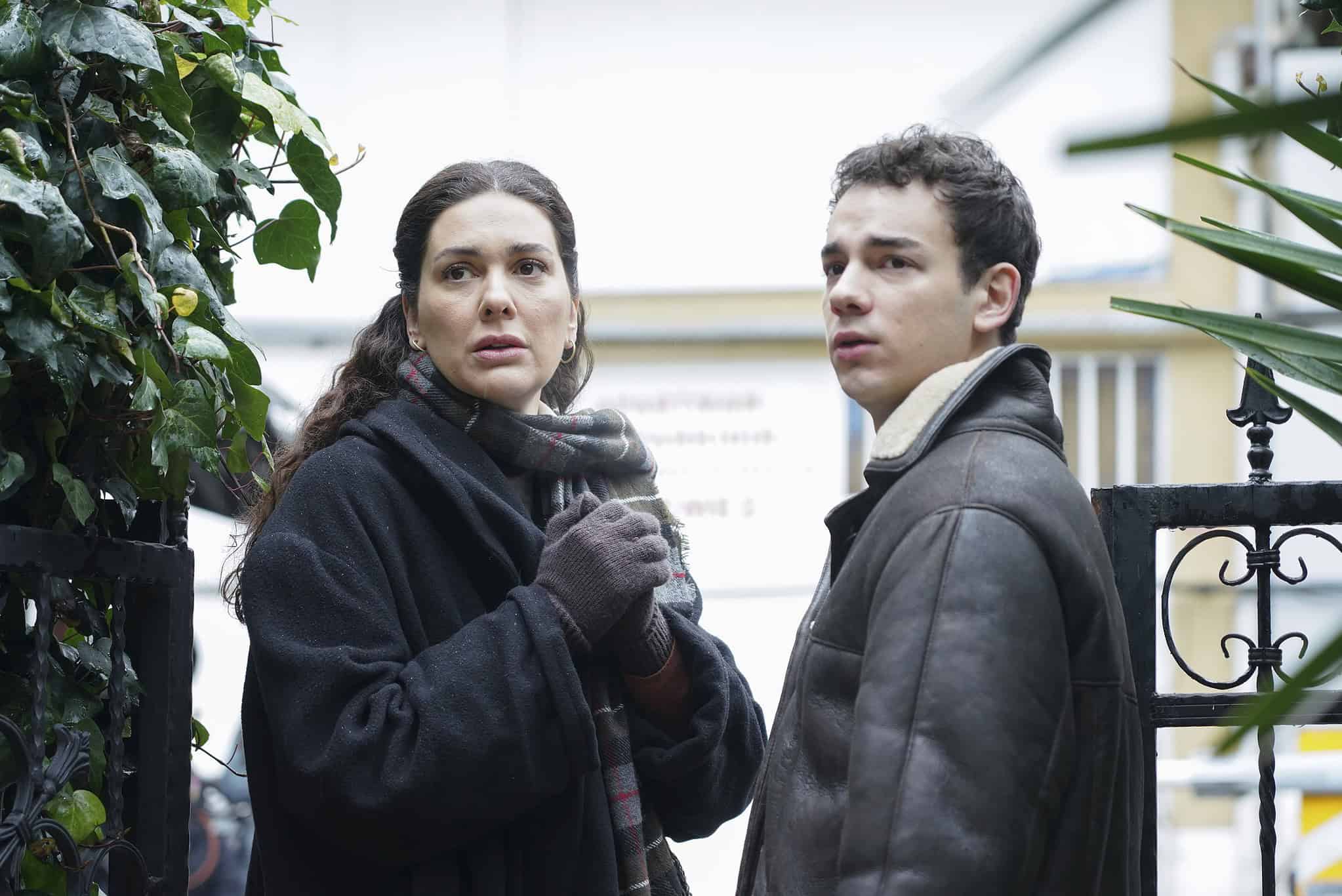 Sahipsizler 12. Bölümde Samet ve Balım, bileziği çalmaya çalıştı! Azize ...