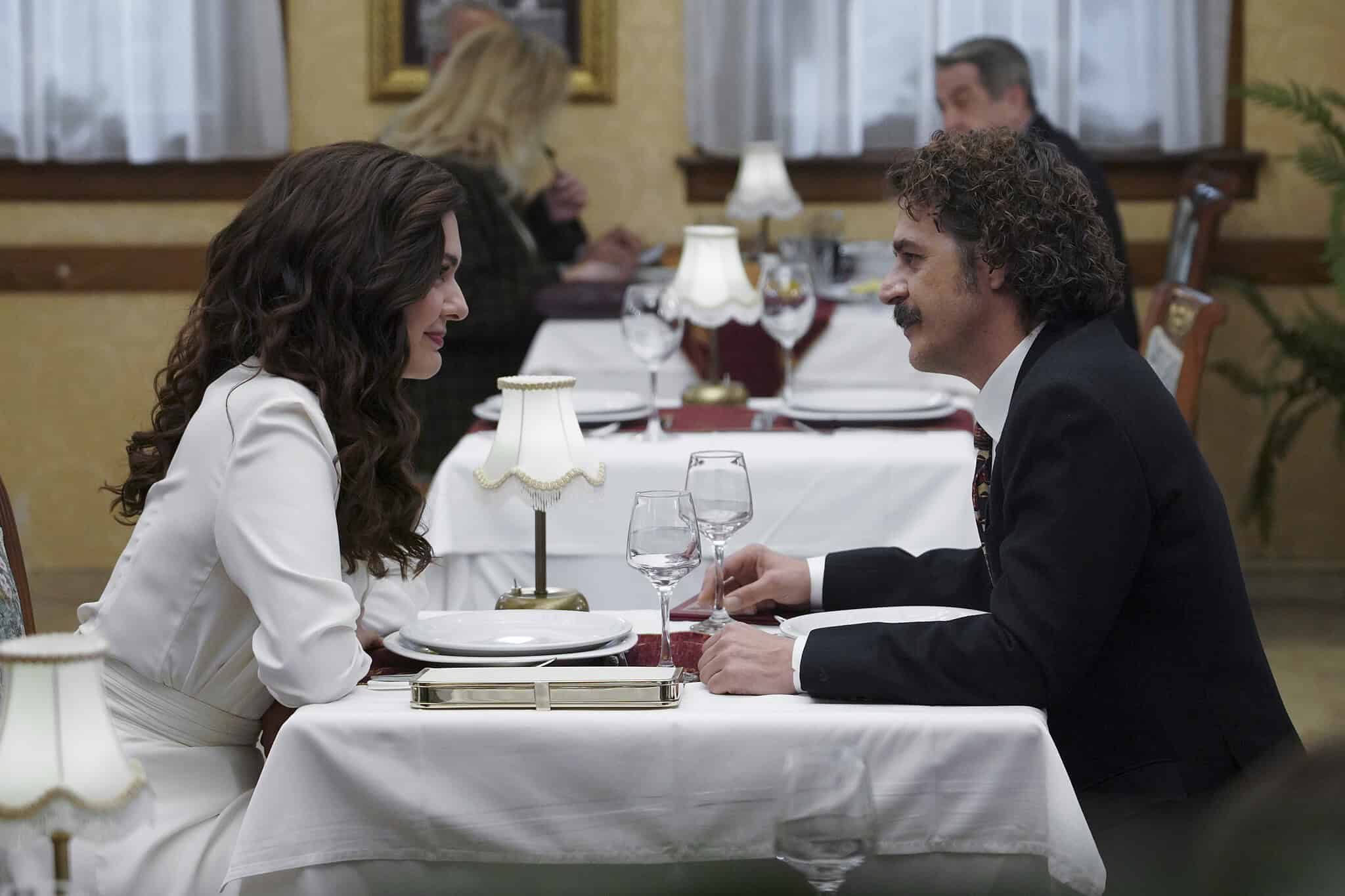 Sahipsizler 15. Bölümde Azize ve Devran birlikte yemek yaptı! Necla ve ...