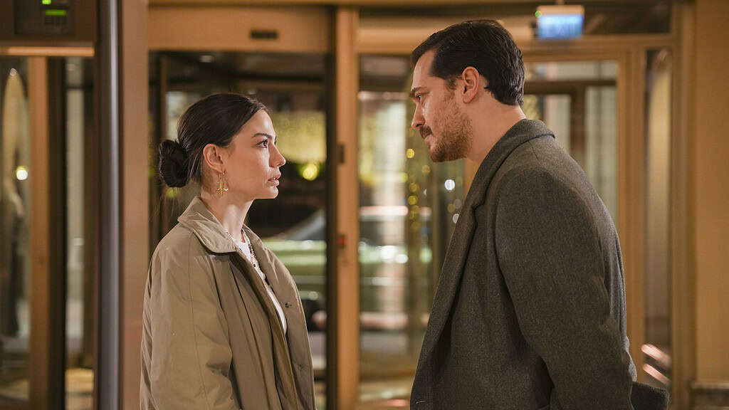 Eşref Rüya - Diziler.com