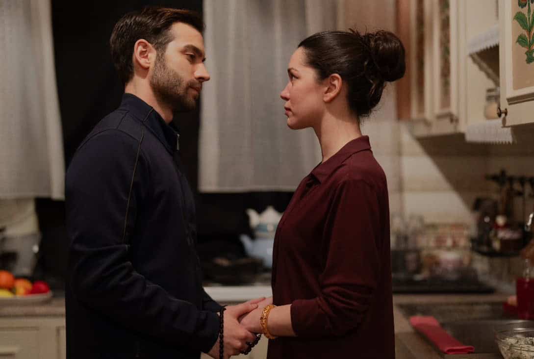 Sahipsizler 15. Bölümde Azize ve Devran birlikte yemek yaptı! Necla ve annesi karşı karşıya ...