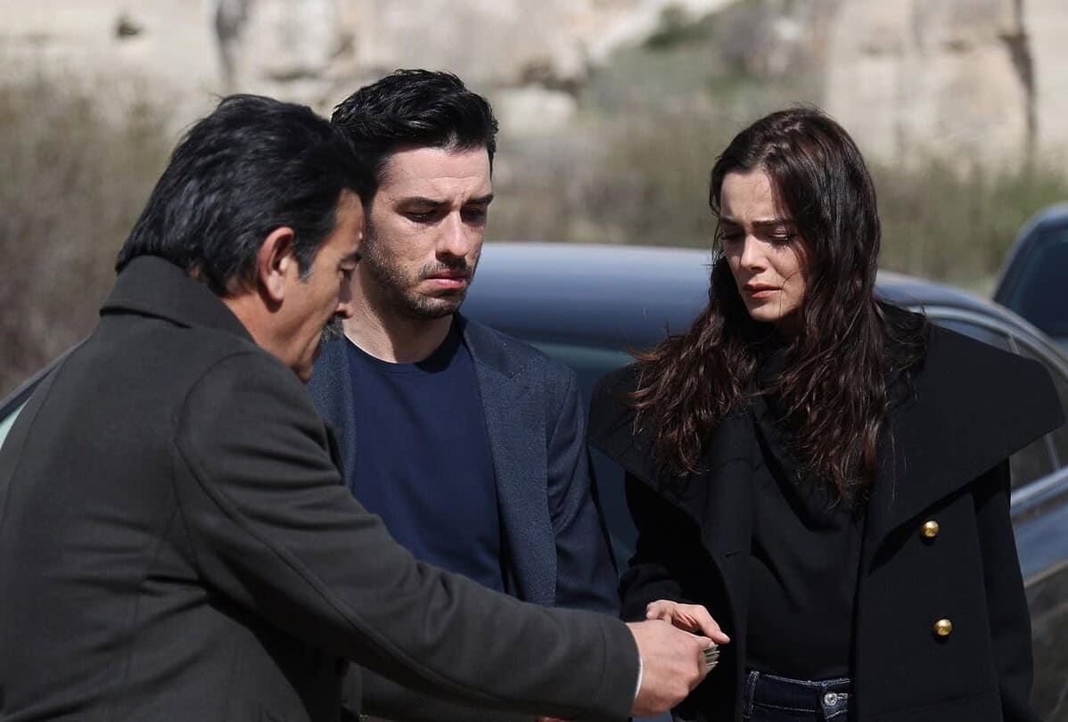 Siyah Kalp 27. Bölümde Esat ve Cihan, Esma'yı kurtardı! Sumru ve Halil ...