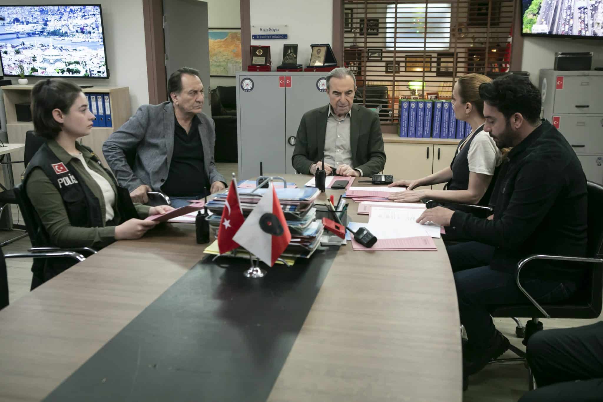Arka Sokaklar 715. Bölümde Mesut ilaç tuzağına düştü! Gökçe, mağdur ...
