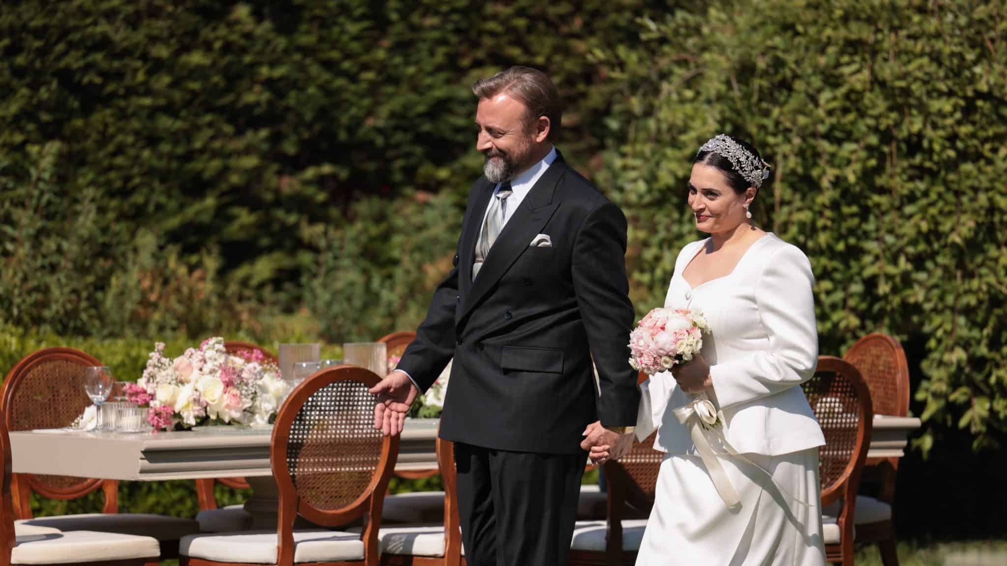 Kral Kaybederse 14. Bölümde Fadi, Kenan'a içini döktü! Özlem, Kenan ve ...