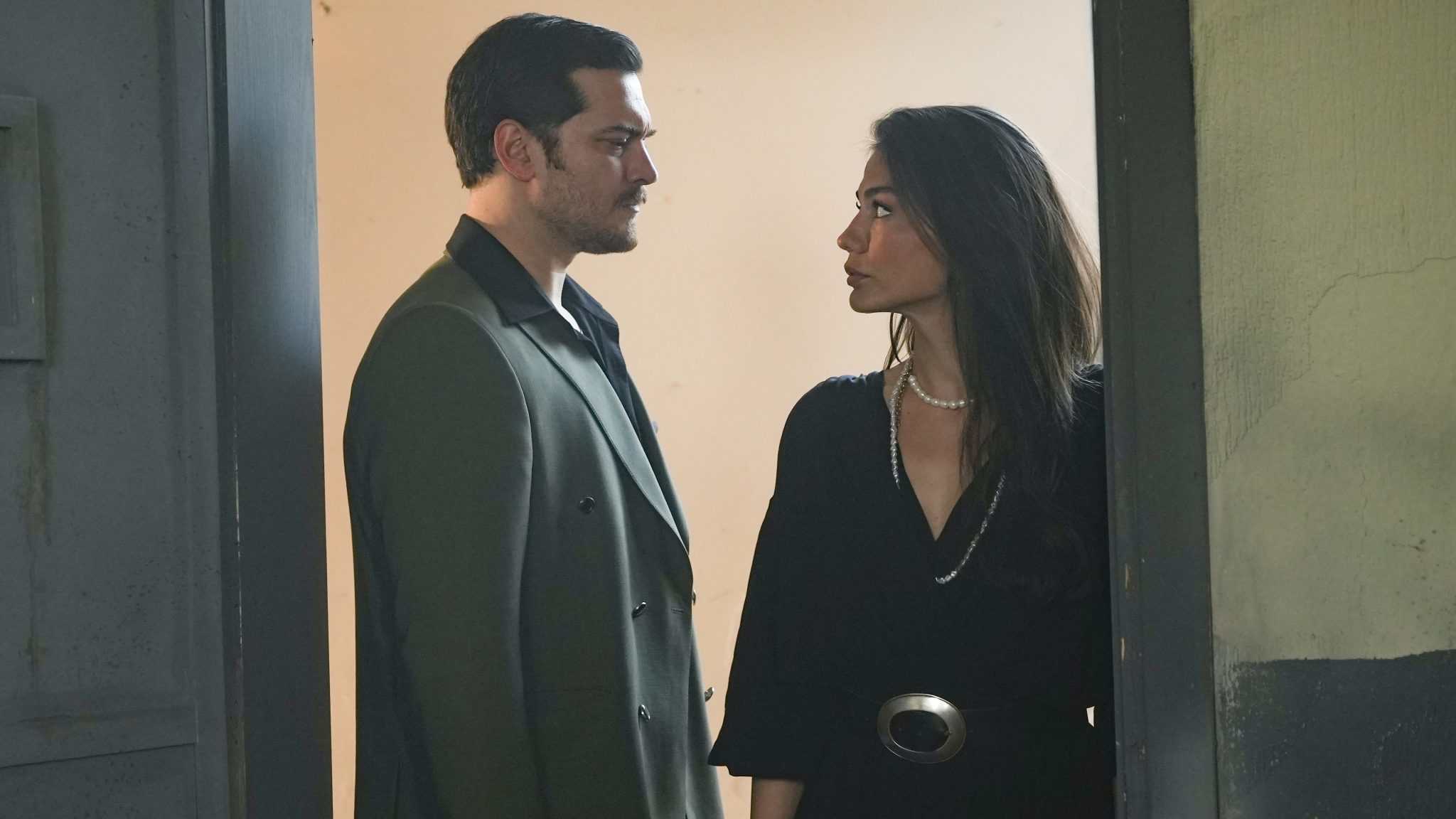 Eşref Rüya - Diziler.com