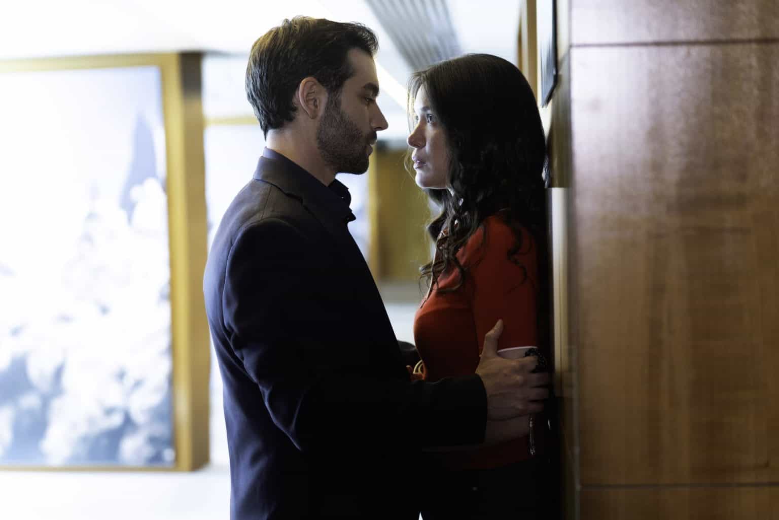 Sahipsizler 25. Bölümde Azize, Devran'ı sevmediğini itiraf etti! Fırat ...