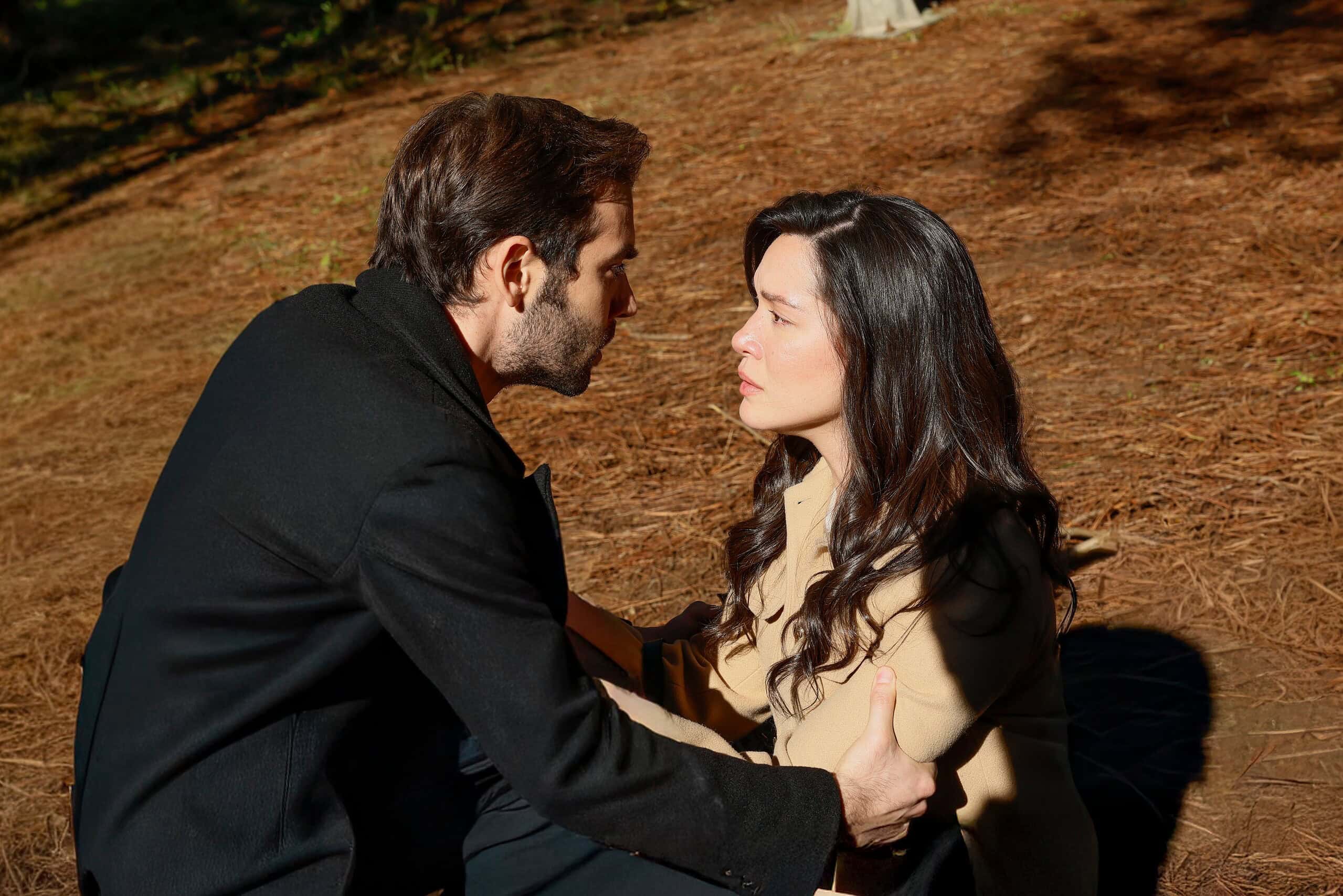 Sahipsizler 37. Bölümde Aras acımasızlığını bir kez daha kanıtladı! Samet, annesini görünce şok ...