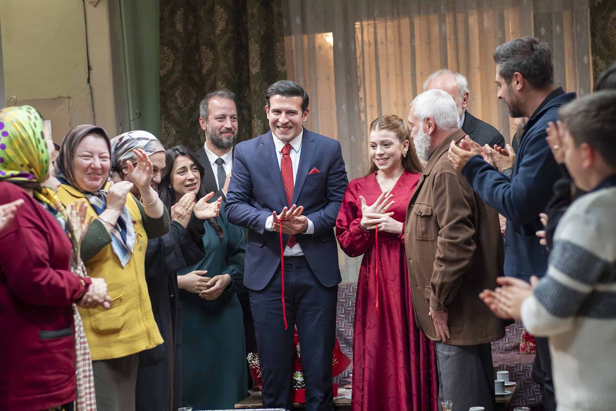 Gönül Dağı 218. Bölümde dolandırıcılar yakalandı! Veysel sonunda sınavı ...